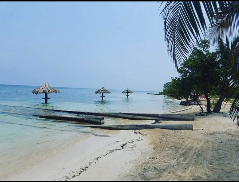 10 de las playas más atractivas de Honduras