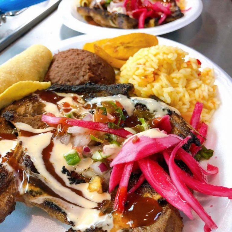 Coco Baleadas, el hogar de la baleada más grande