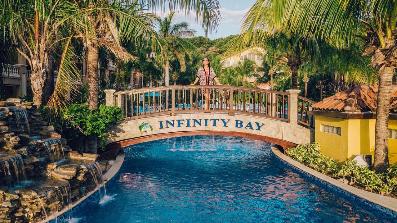 Infinity Bay Spa and Beach Resort paraíso en la Isla de Roatán