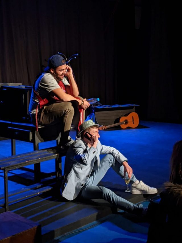 Hondureño David Granillo, presenta obra de teatro en España