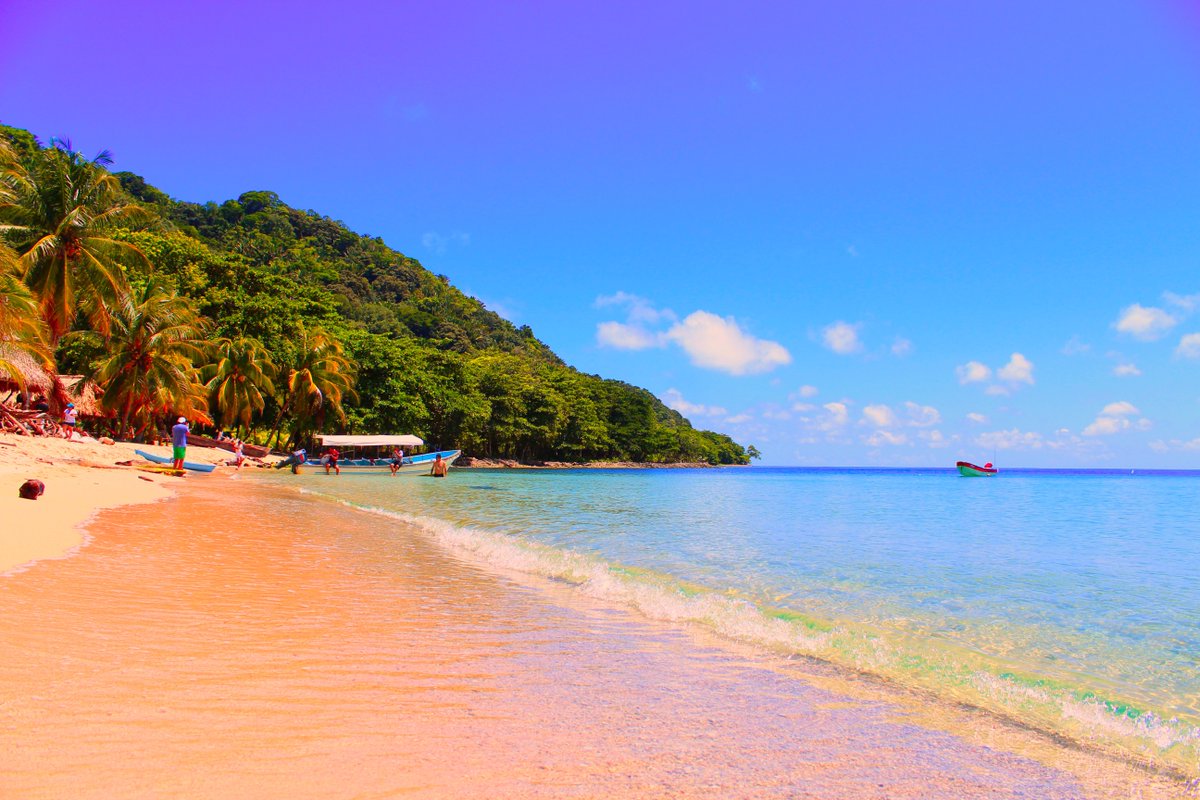 Playa Cocalito, la belleza escondida de Tela