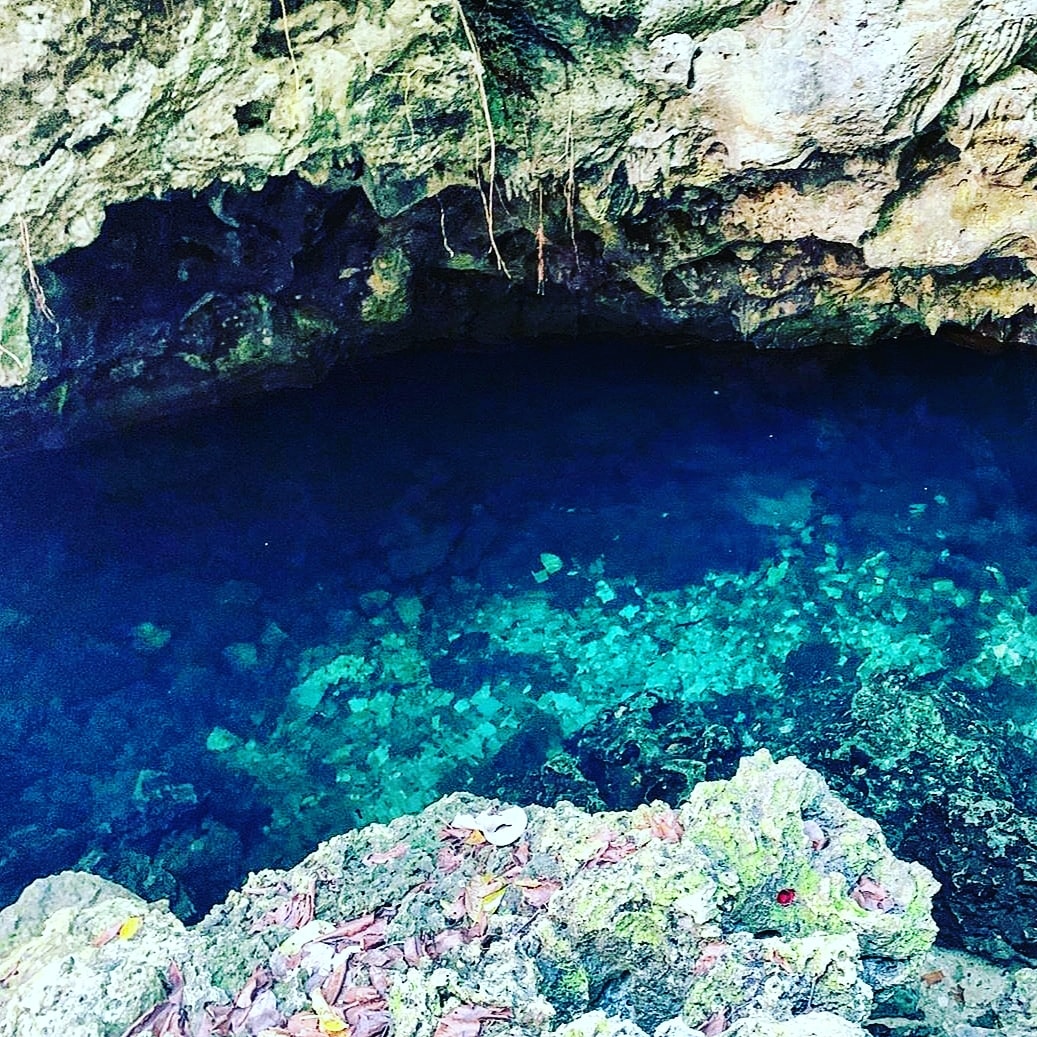 Cueva de agua dulce, un destino mágico en Útila