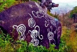 Misteriosos petroglifos en piedra de Camasca, Intibucá
