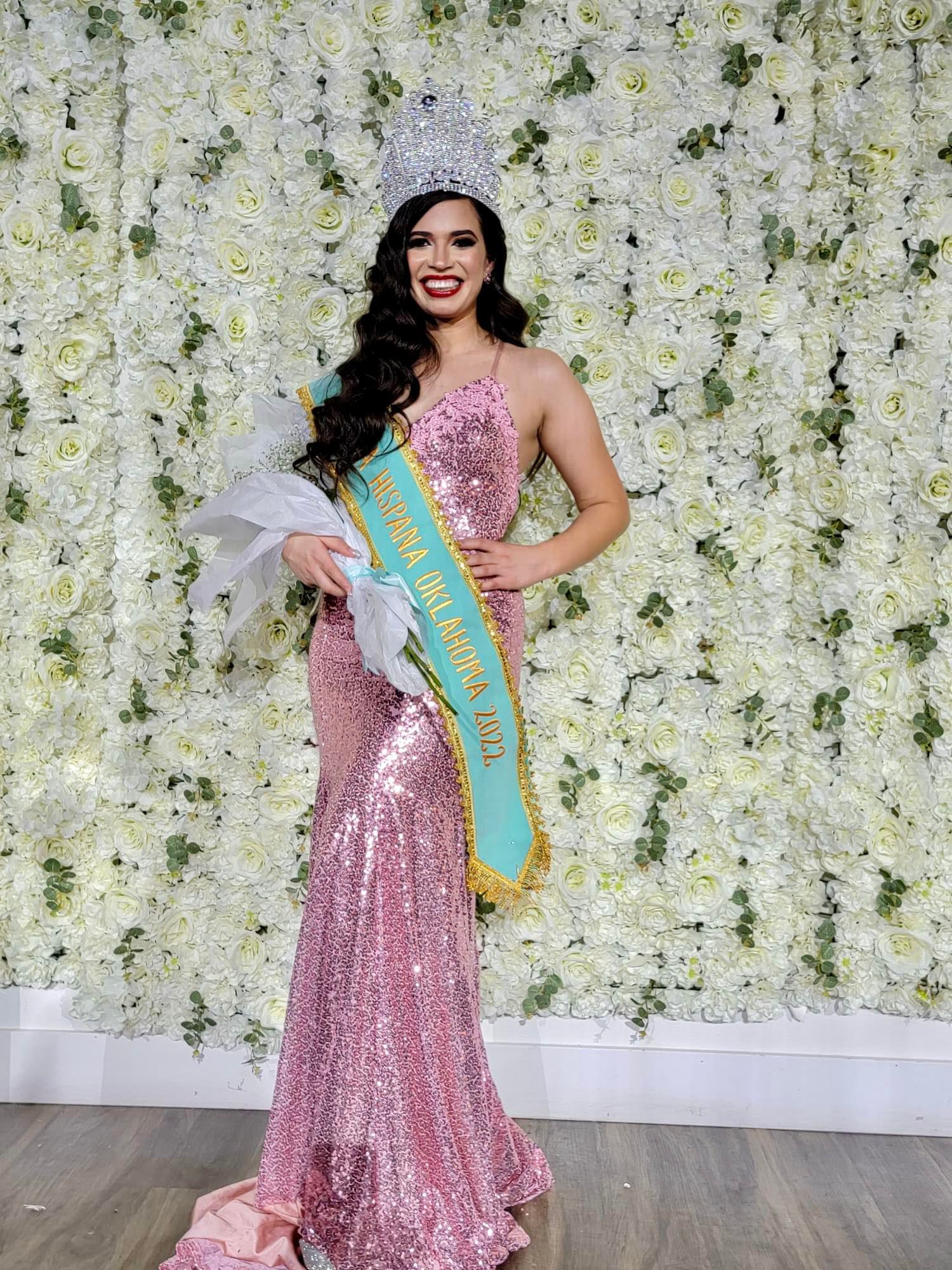 Hondureña Suseth Calix ganó el certamen Reina Hispana de Oklahoma
