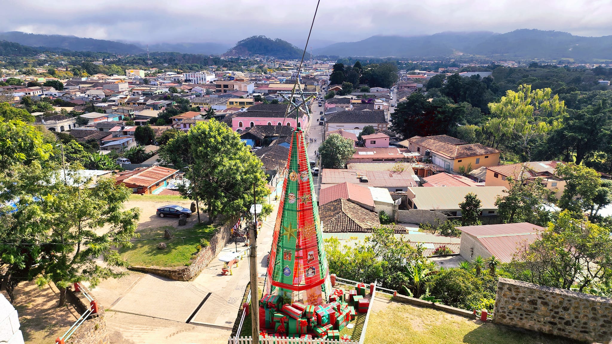 La Gruta en la Esperanza y su hermosa decoración navideña