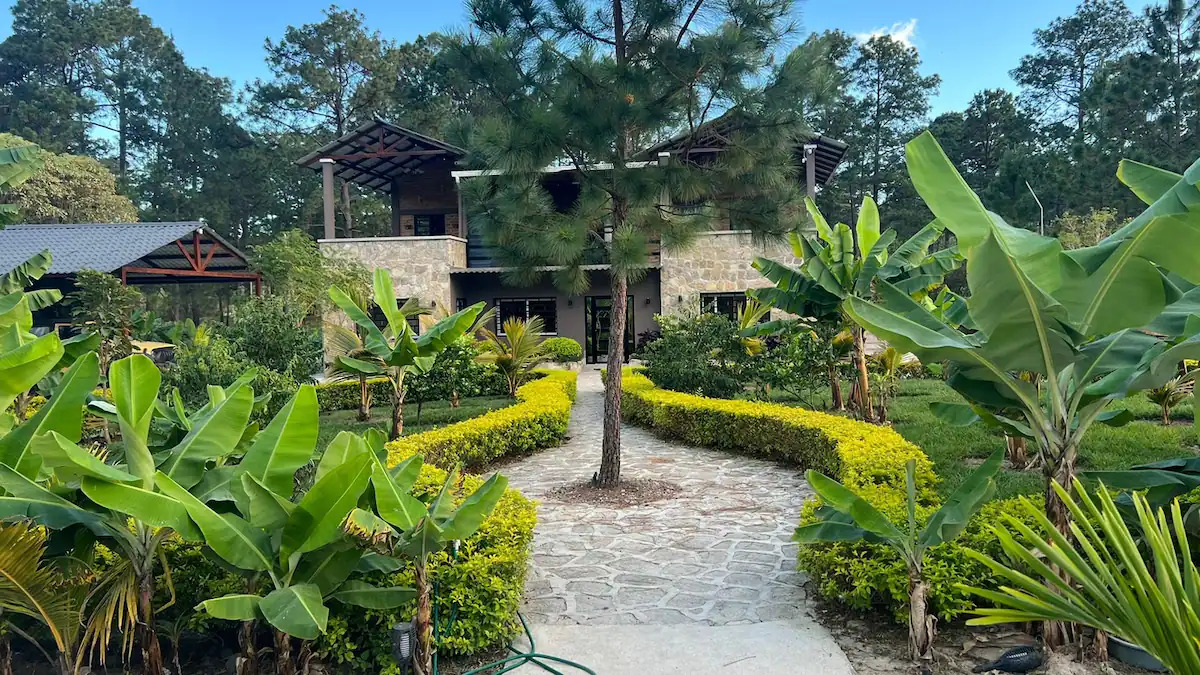 Tiny Houses and Gardens, un espacio para descansar entre paisajes en el ...