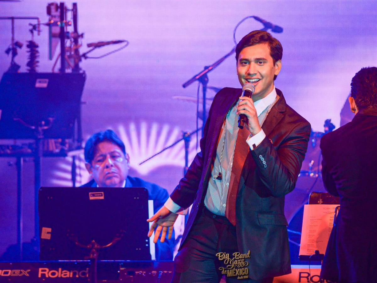 Cantante hondureño Daniel Ochoa, brilló en el Big Band Jazz en México