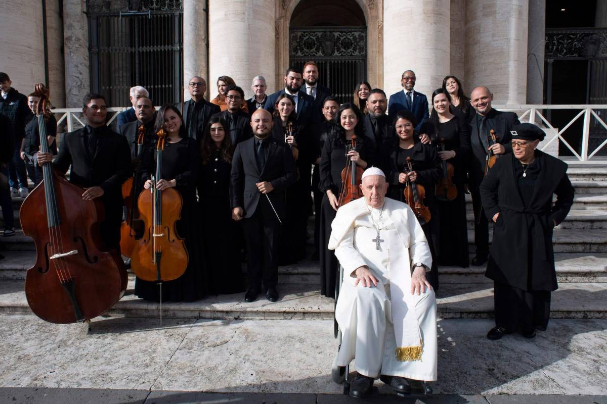 La Orquesta Filarmónica de SPS se presentó ante el papa Francisco La Orquesta Filarmónica de SPS se presentó ante el papa Francisco