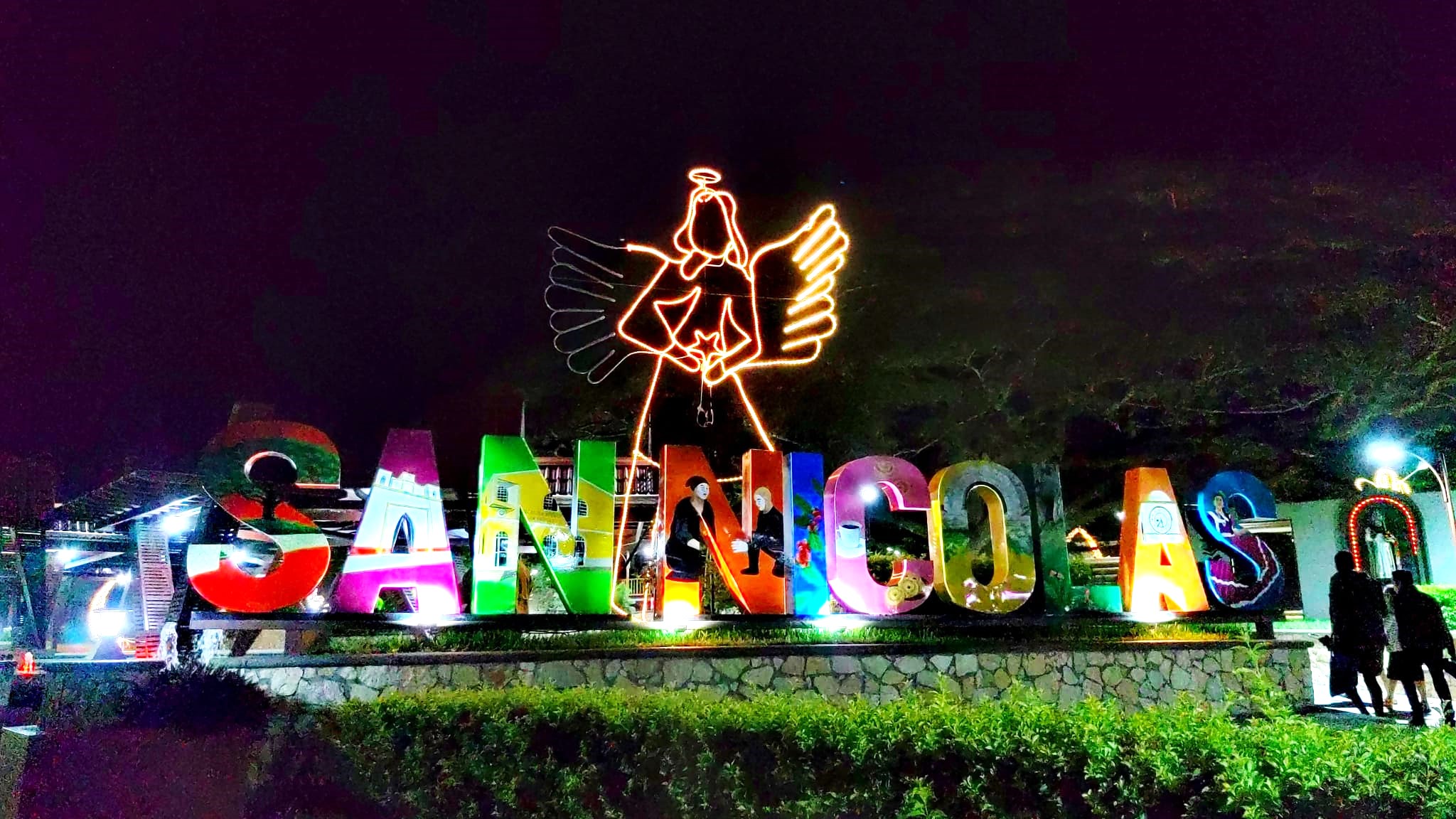 Entre luces y tradiciones: Conoce la Villa Navideña en San Nicolas