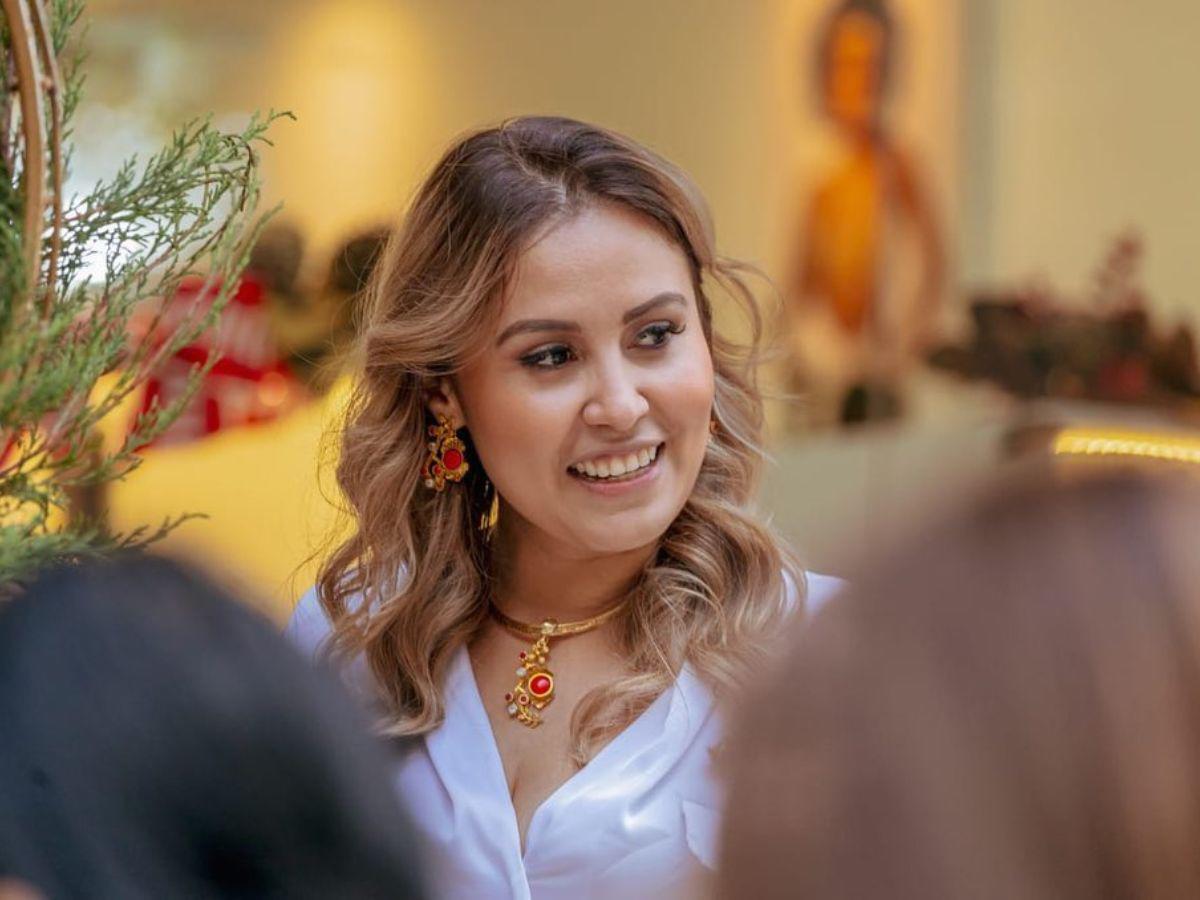 Hondureña Jolibeth Sánchez triunfa internacionalmente con sus joyas