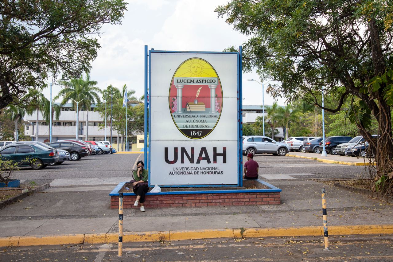 UNAH inicia la primera Convocatoria a Becas 2024