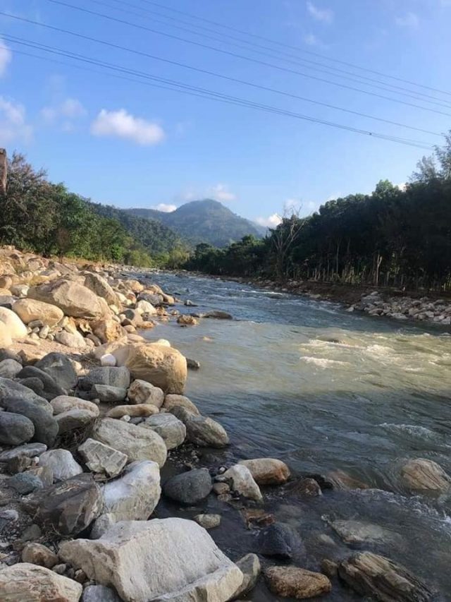 Chachaguala el río que atraviesa el Parque Nacional Cuyamel-Omoa